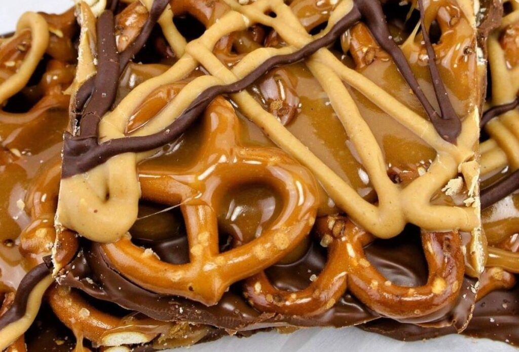 Sweet 'n Salty Caramel Pretzel Crack Bars Recipe Worth Sharing - Dave's ...